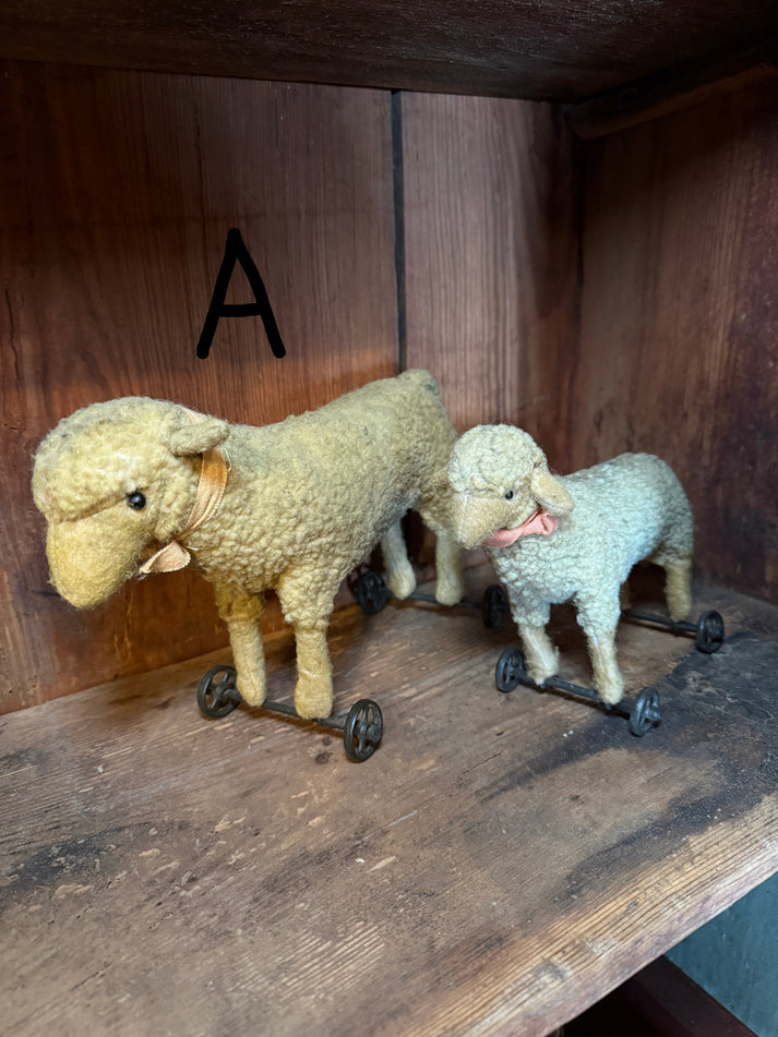 Lamb/Sheep Pull Toy on Wheels (2 Options) – A Primitive Place